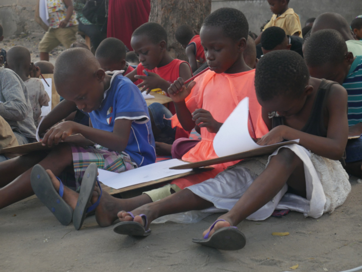 Street Library Tanzania - ATD Fourth World